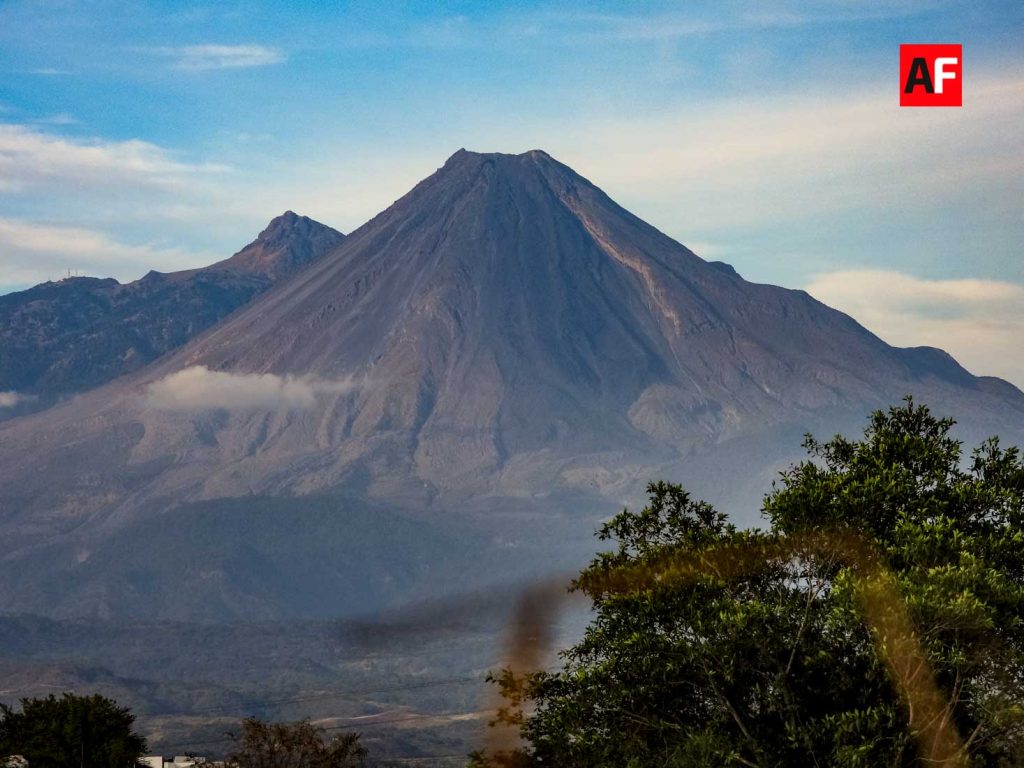 Volcán de Colima mantiene baja actividad sísmica, sin explosiones en la ...