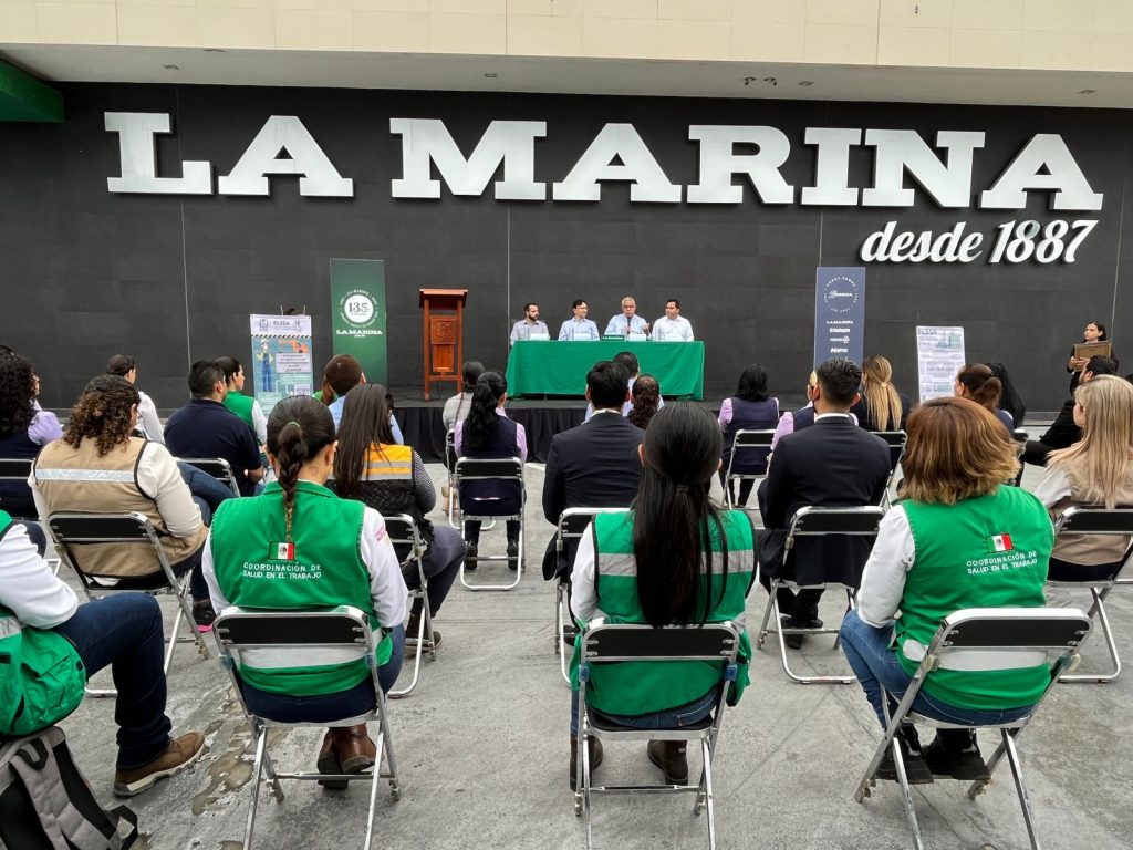 IMSS Colima entrega distintivo de Entornos Laborales Seguros y ...