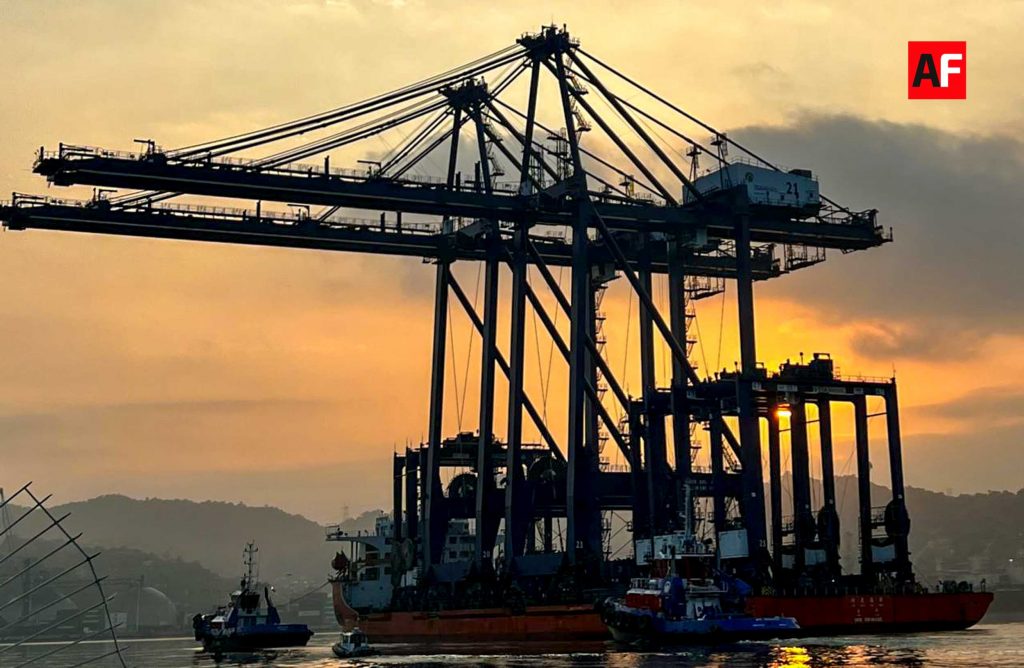 Puerto de Manzanillo líder en movimiento de toneladas de carga por hectárea - AFmedios ...