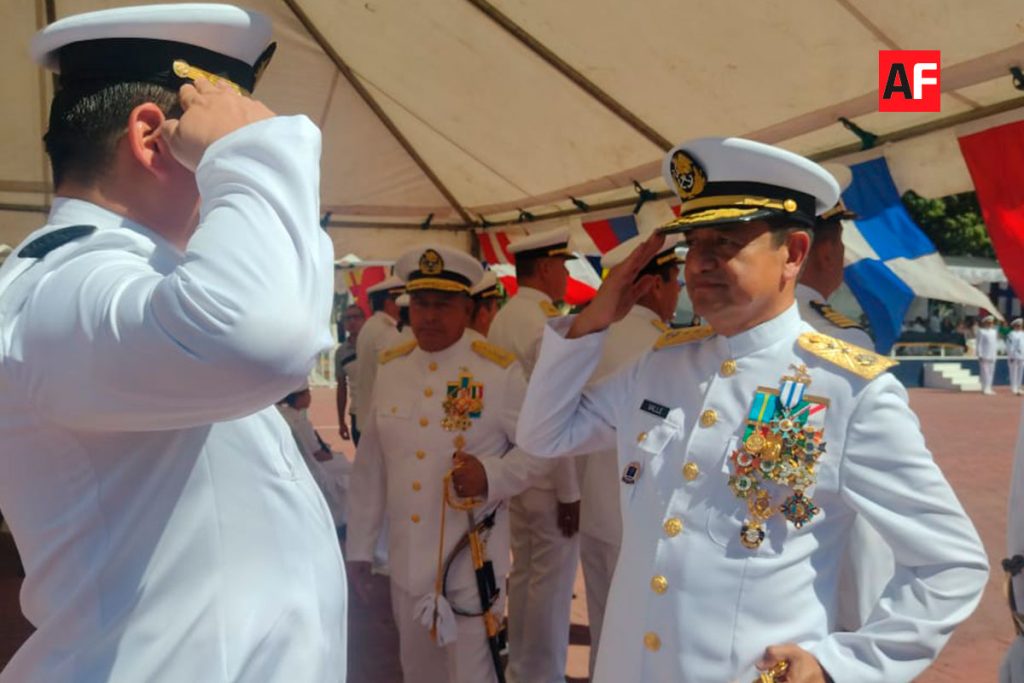 Almirante Adrián Hermilo Valle González, nuevo comandante de la X ...