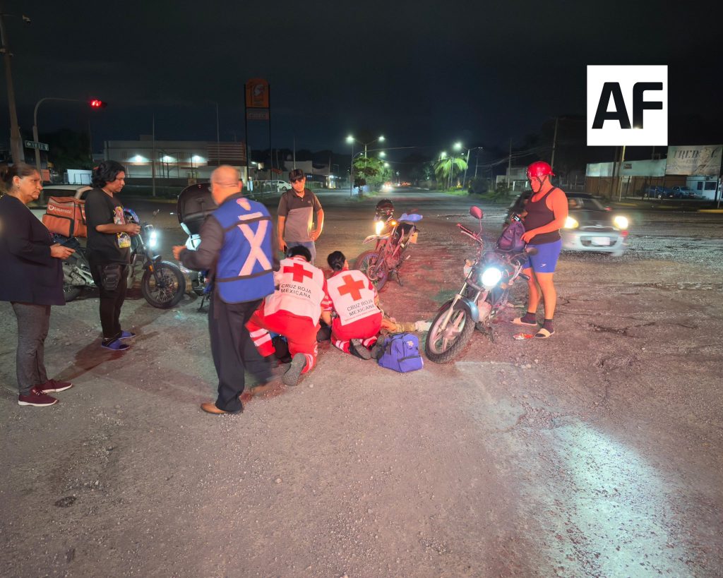 Motociclista resulta lesionado tras derrape en Villa de Álvarez ...